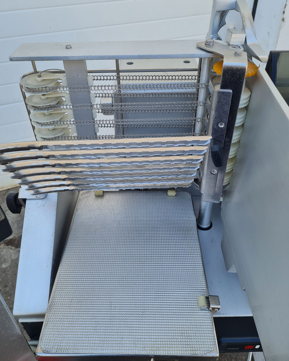 Bizerba A404 Cutting Machine | Meat machine SIND - Mala Vranjska, Sabac ...