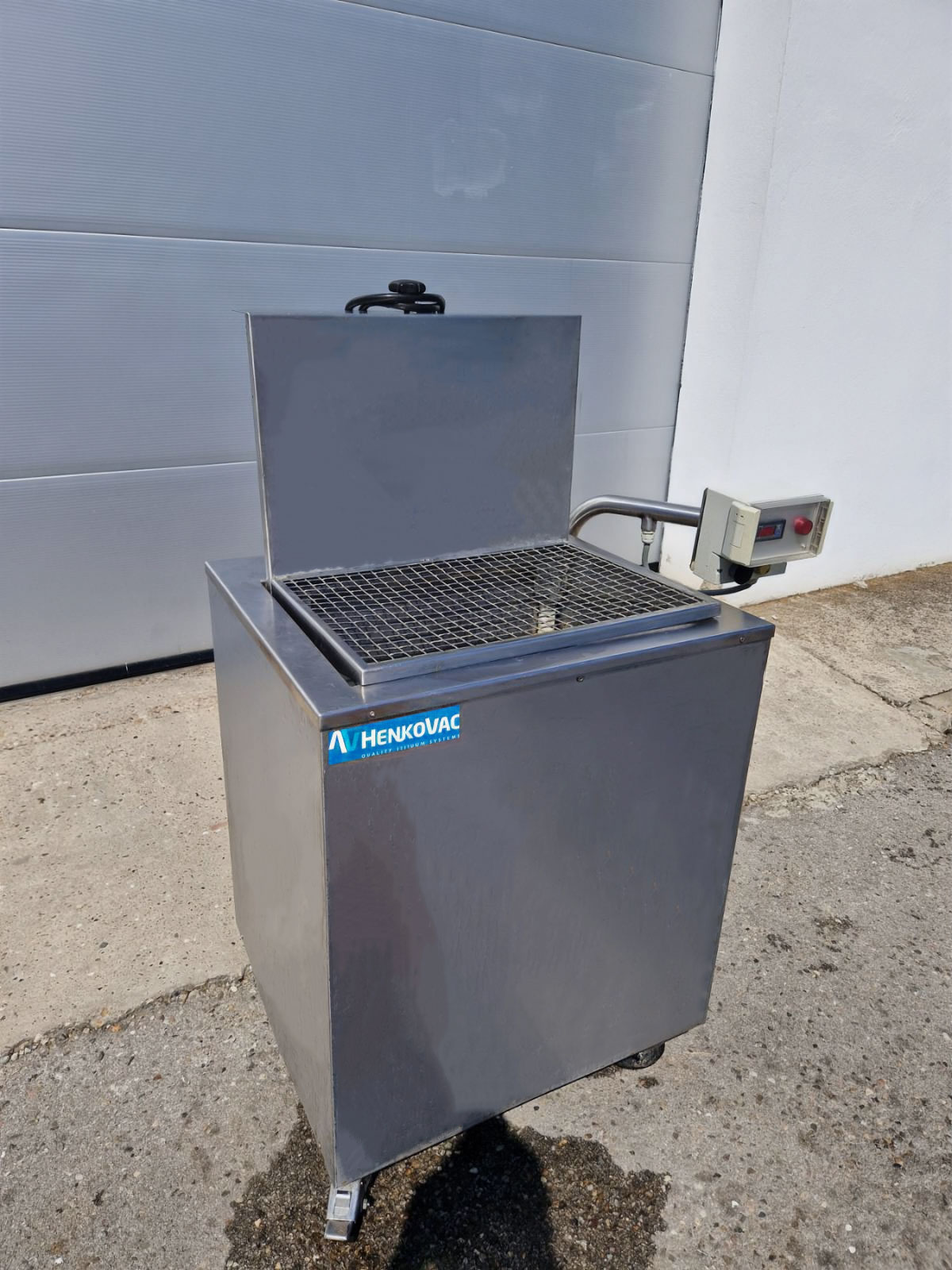Henkovac Kettle for immersion of heat-shrink foil | Meat machine SIND ...